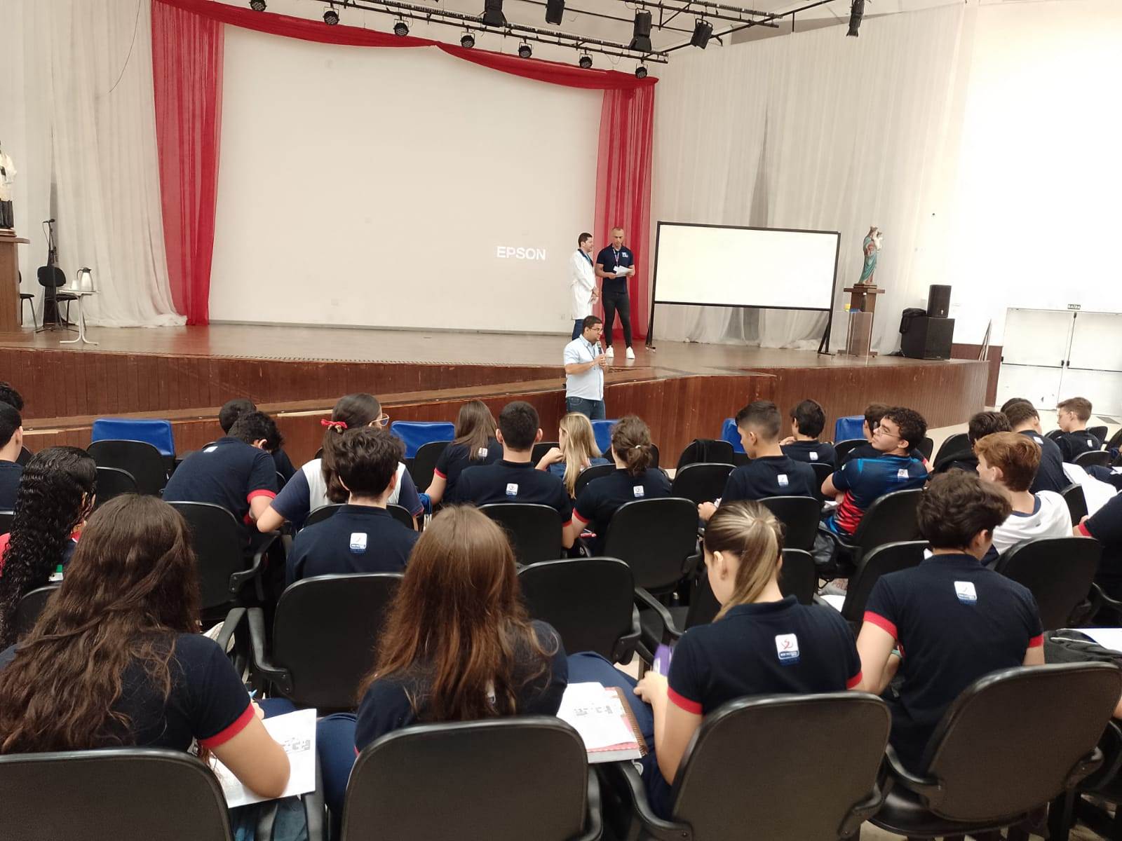 Com foco no ENEM, alunos do Pré participam de aulão integrado - Salesiano